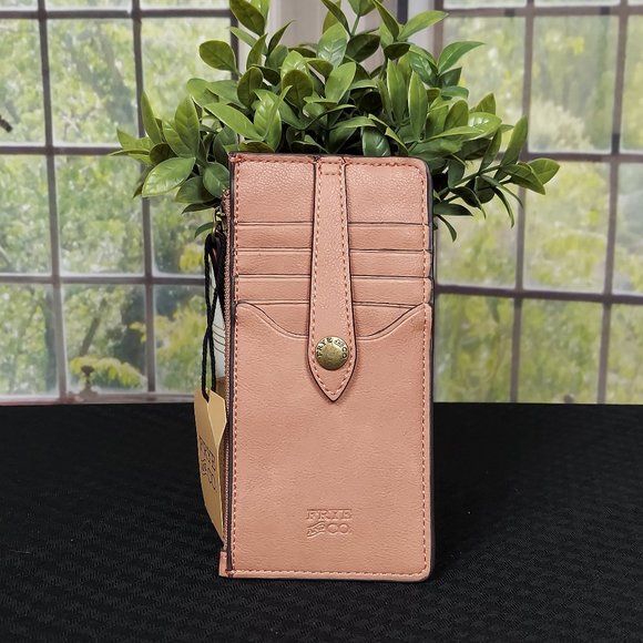 FRYE AND CO. | Bags | Nwt Frye And Co Snap Credit Card Holderwallet ...
